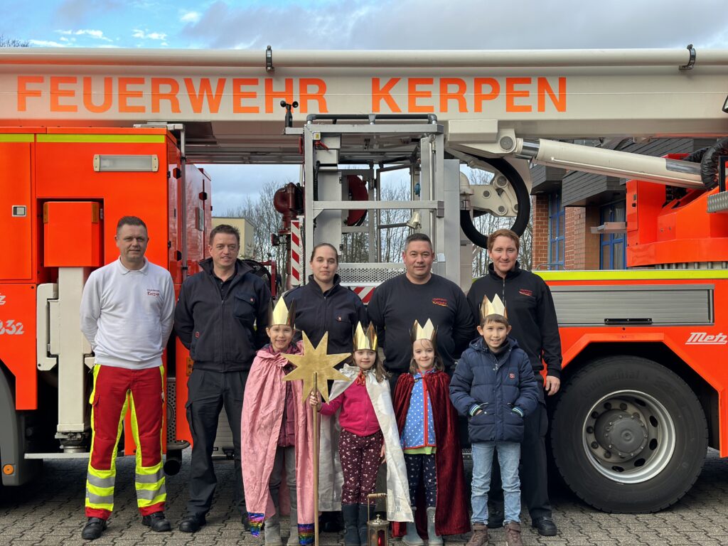 Sternsinger zu Besuch bei der Feuerwehr Kerpen